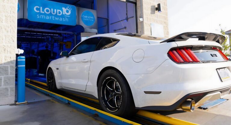 How To Keep A White Car Clean: A Guide | Cloud10 Smartwash